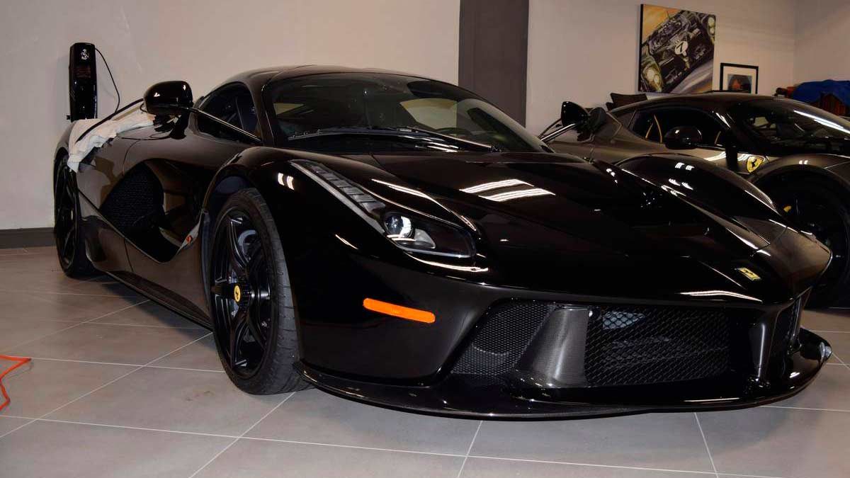 Tienes 5 millones de euros: ¿Ferrari F50 o Ferrari LaFerrari?