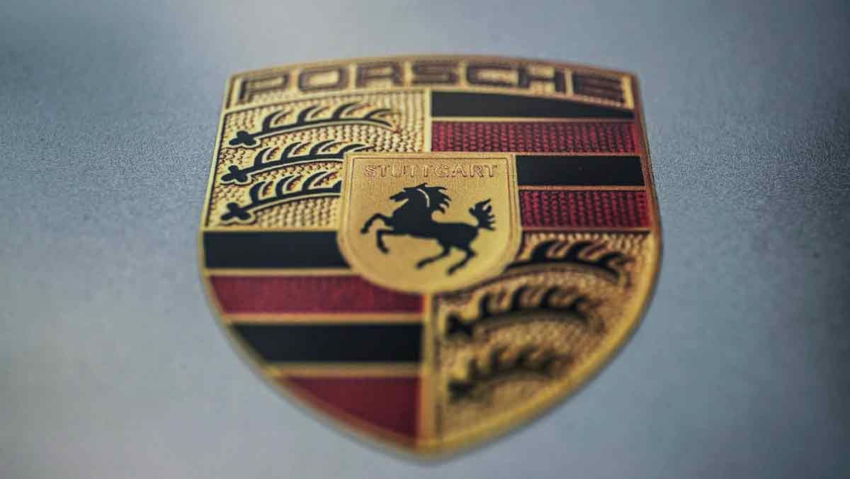 Top 9: las mejores insignias de coches