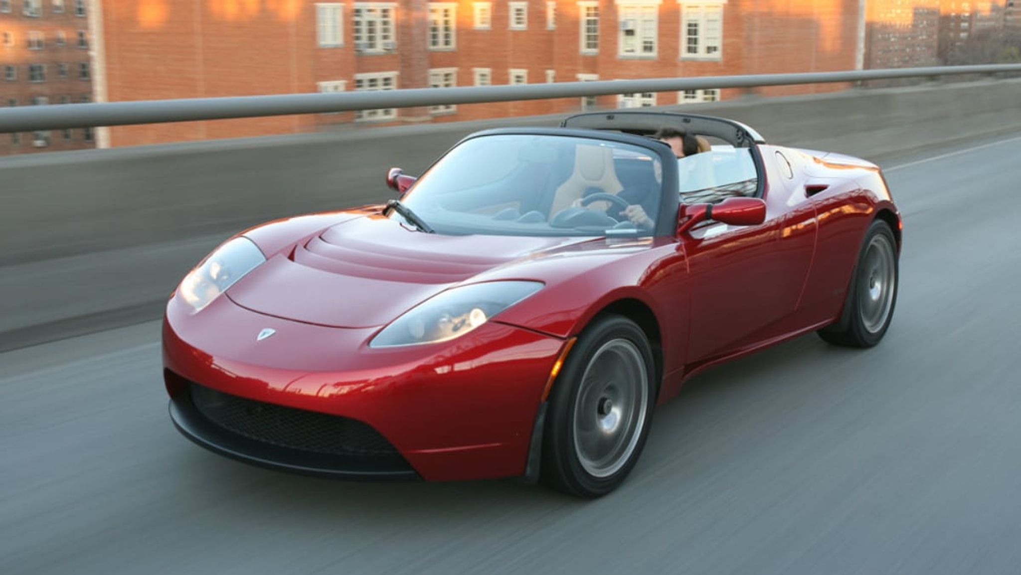 Este es el primer Tesla Roadster: ¿lo recuerdas?