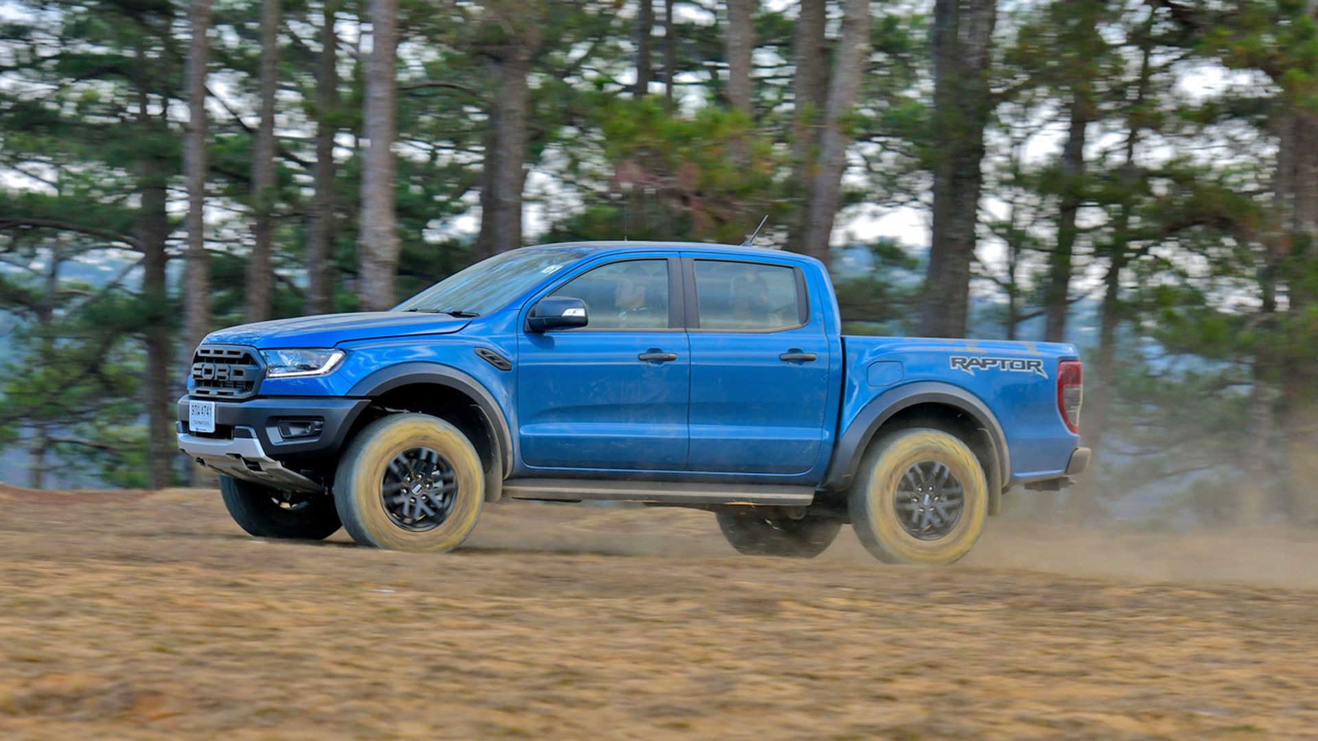 Probamos el Ford Ranger Raptor: muy grande... también en tamaño