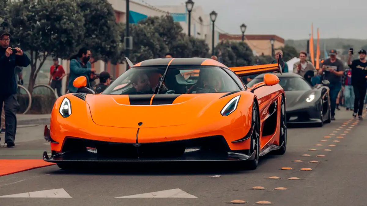 Prueba del Koenigsegg Jesko Attack: un misil terrestre de 3 millones de ...