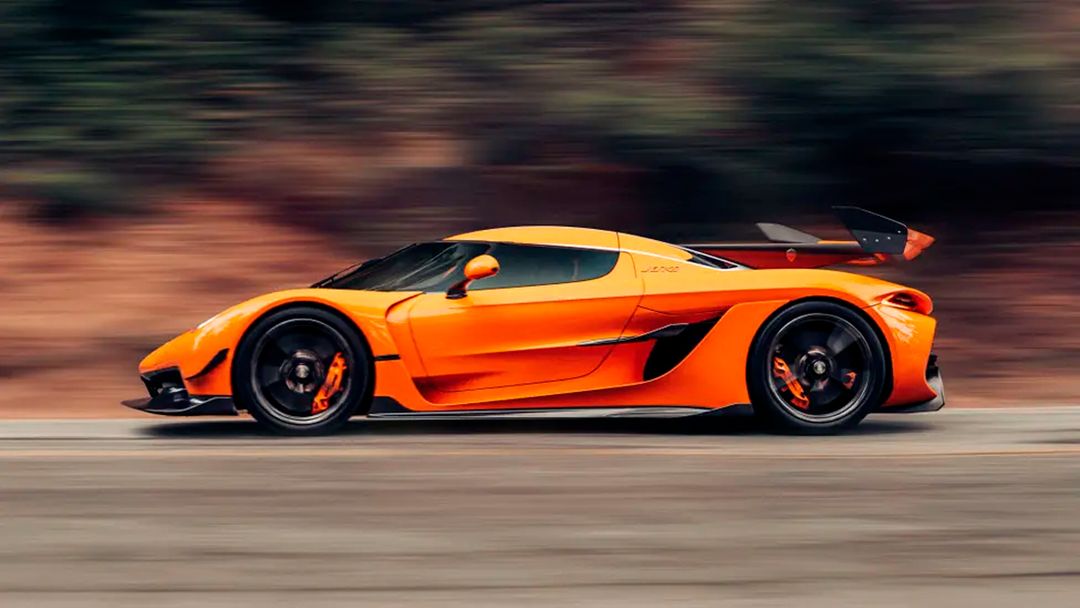 Prueba del Koenigsegg Jesko Attack: un misil terrestre de 3 millones de ...