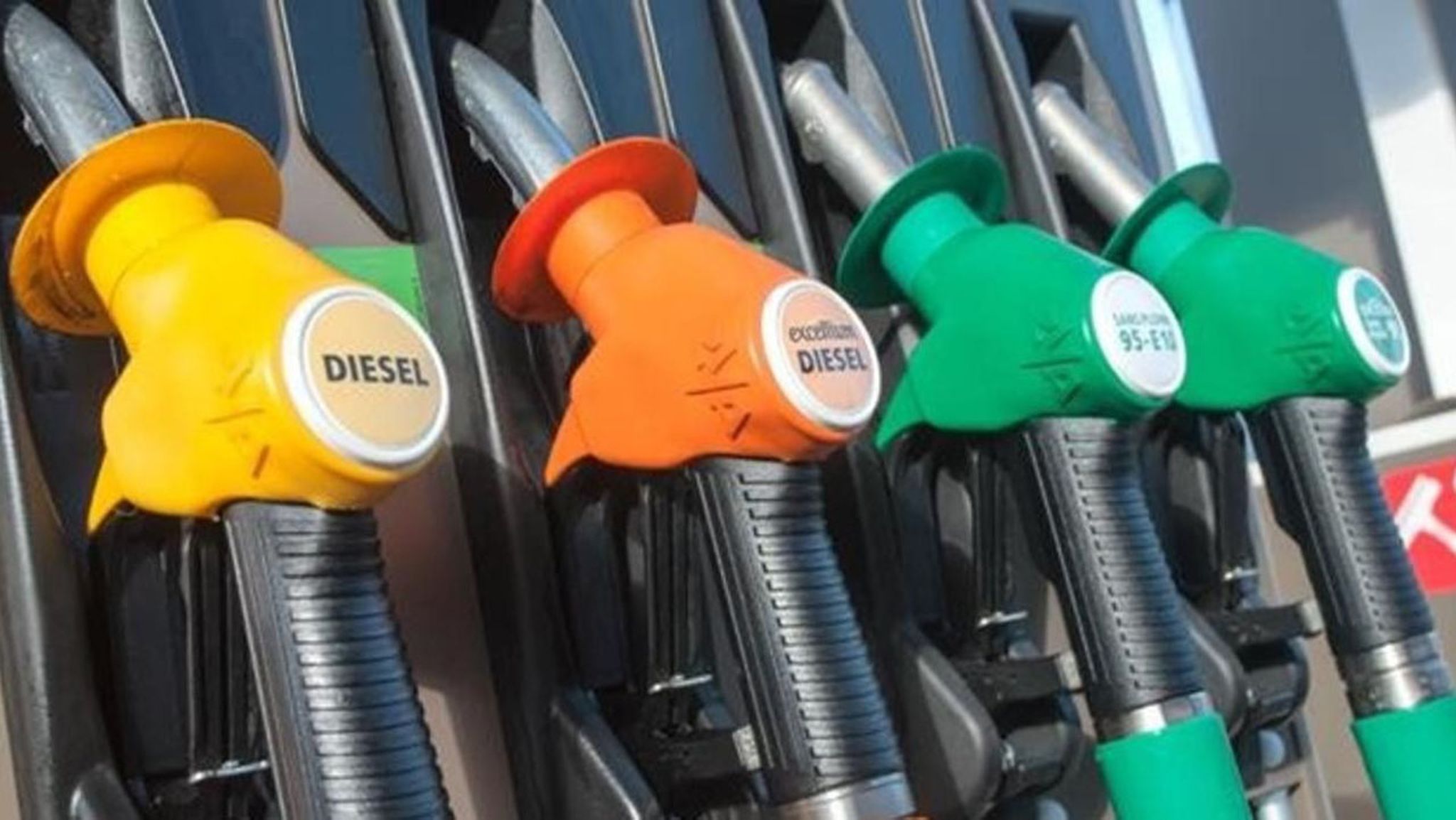 Los colores del diésel y por qué usar el incorrecto puede salirte caro ...