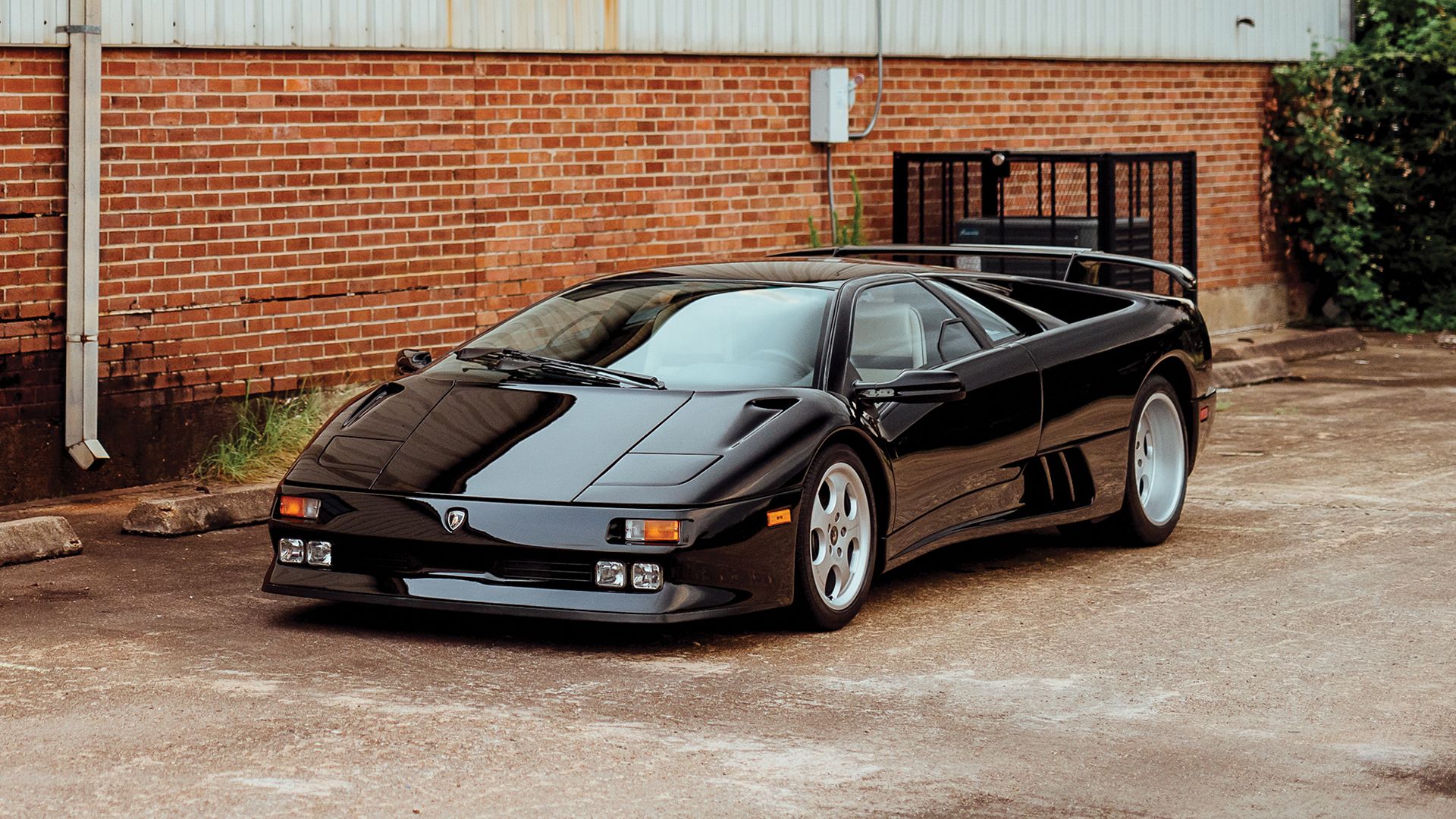 Hace 34 años nació el Lamborghini Diablo: el último V12 'puro' de la marca