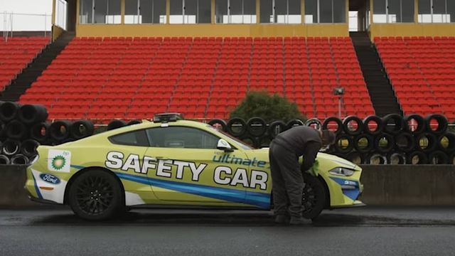 El nuevo coche de seguridad del Supercars Championship es... ¡Un Ford ...