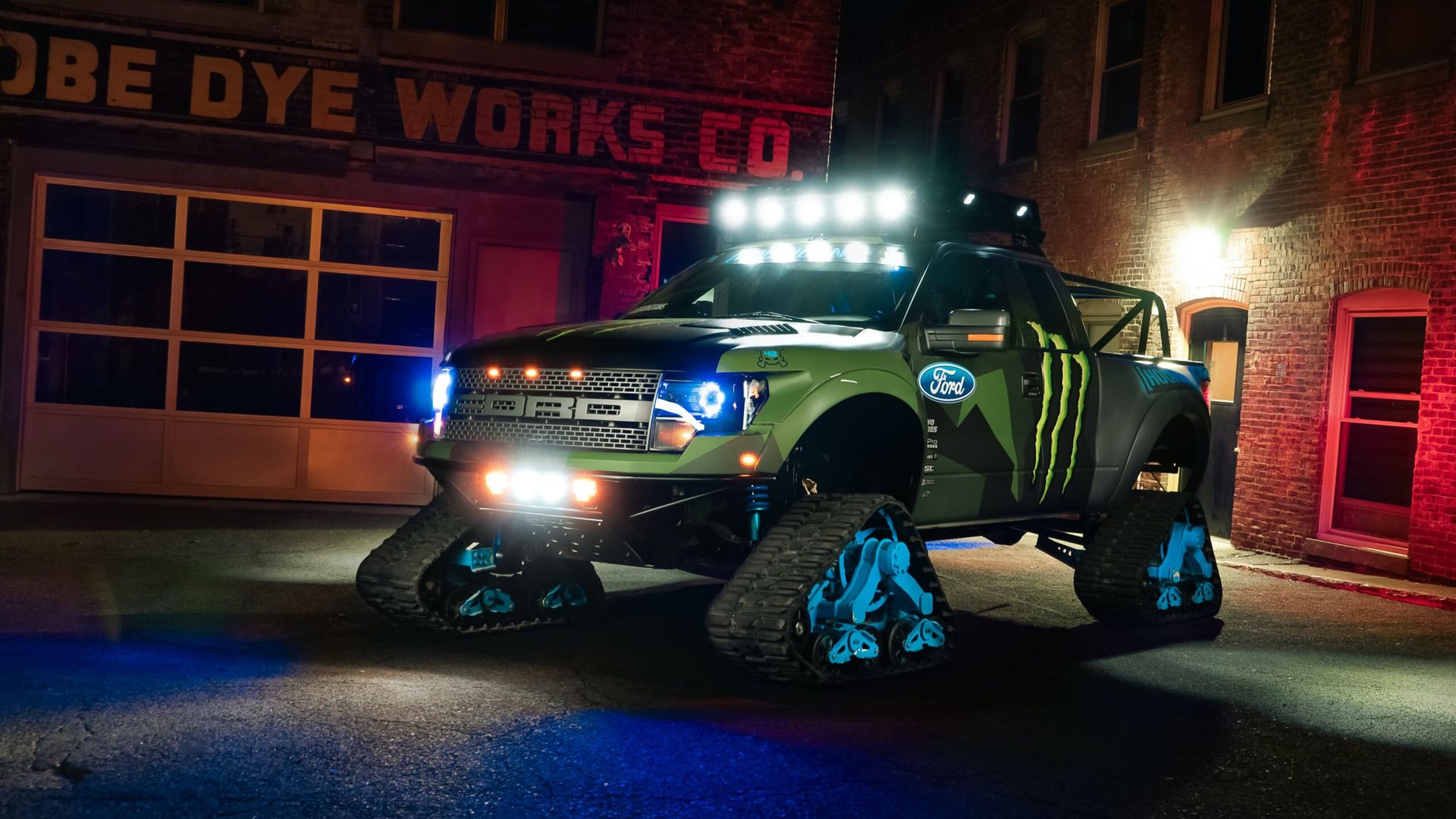 Esta es la Ford F-150 SVT Raptor RaptorTRAX de Ken Block y ahora puede ...