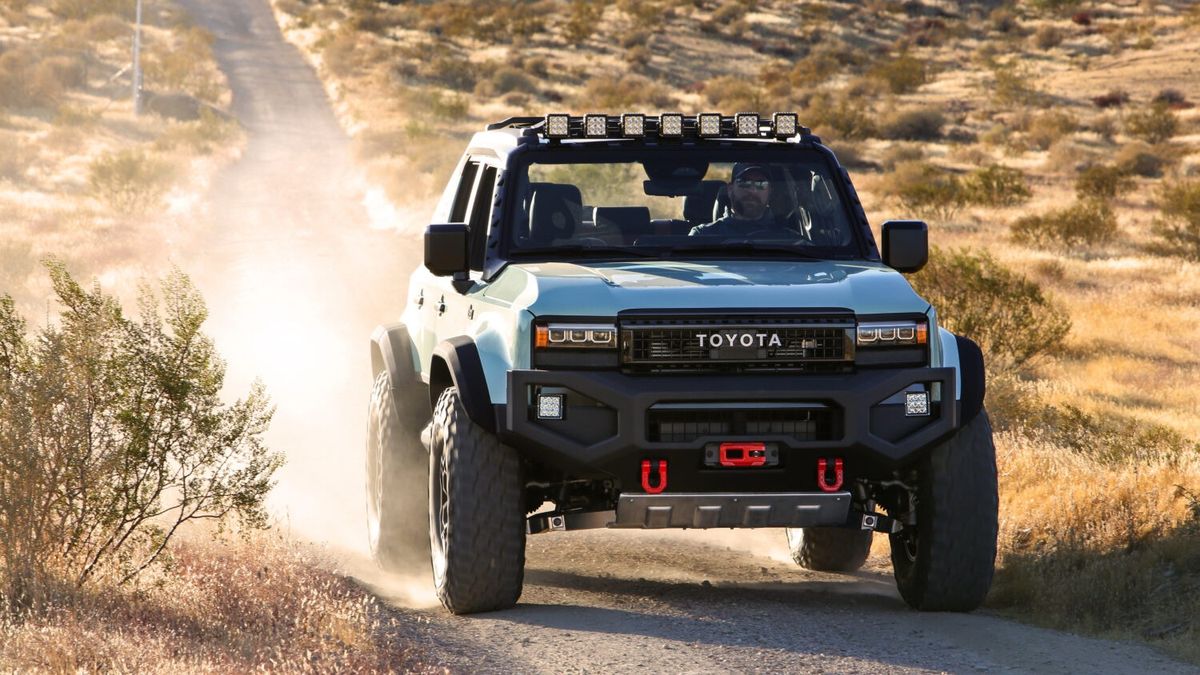 Toyota Land Cruiser ROX Concept: el pick up basado en el todoterreno ...