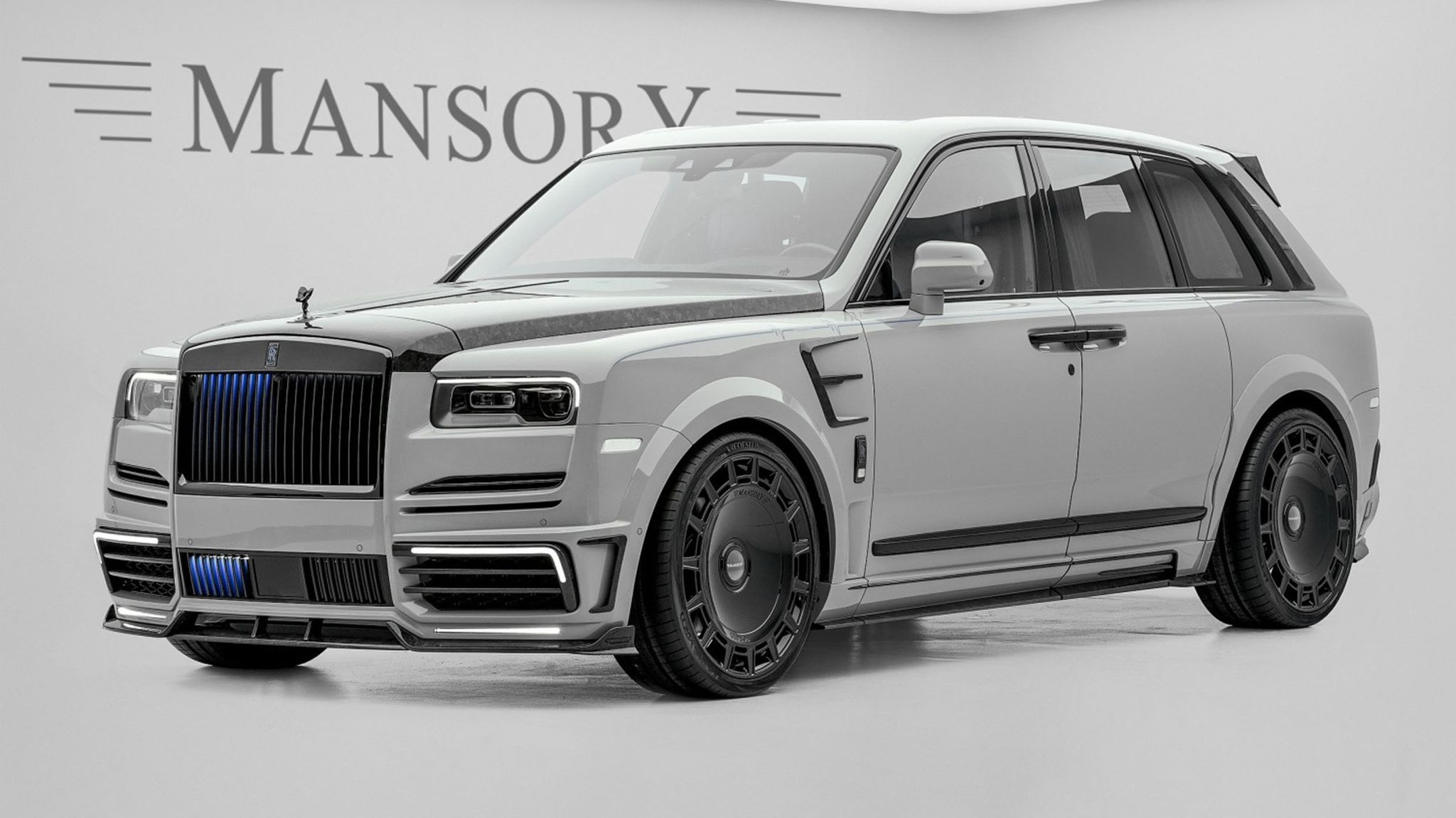 Mansory reforma el nuevo Rolls-Royce Cullinan y le da más potencia con un motor de 720 CV